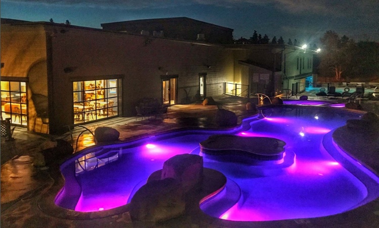 The Top 10 Hot Springs in Montana